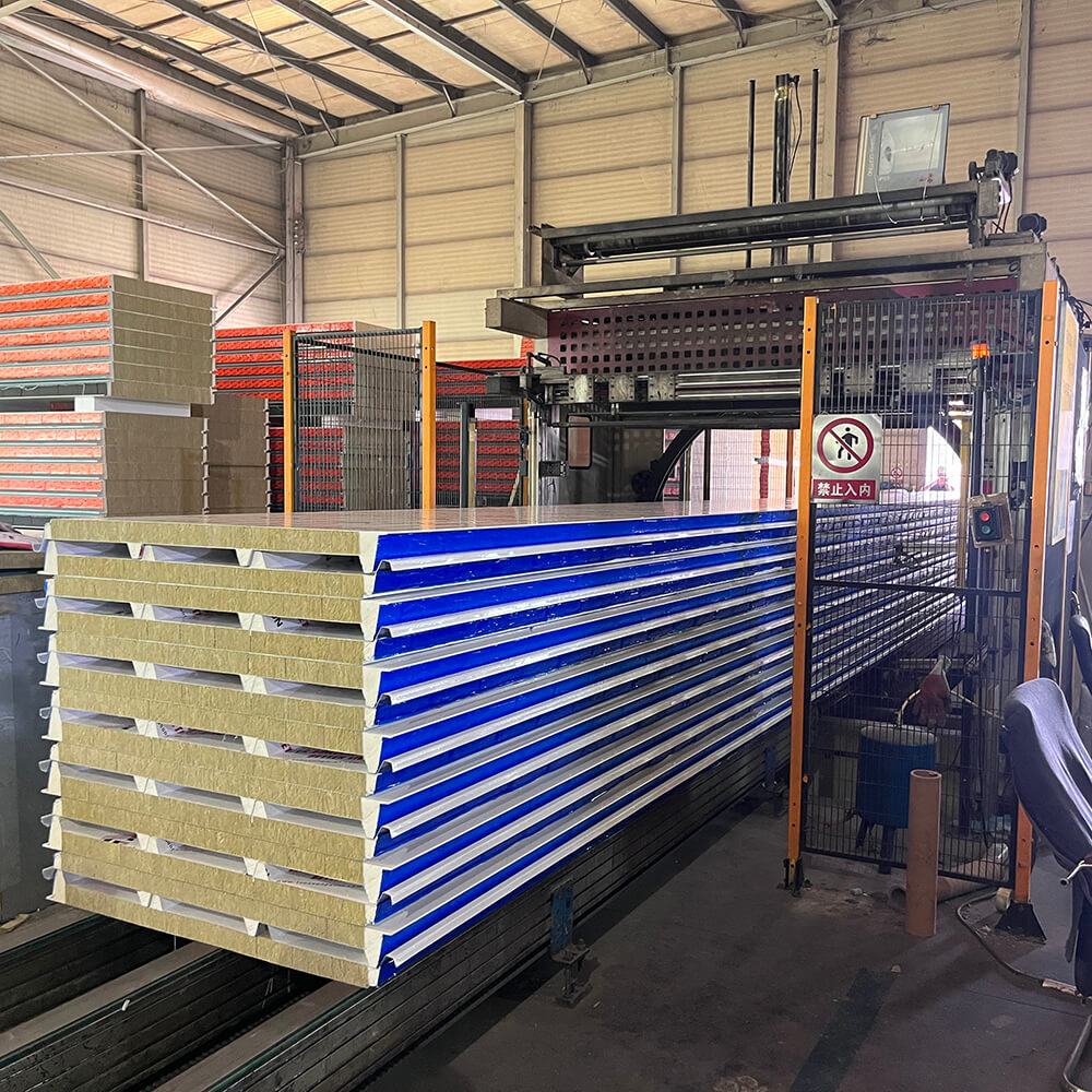 Metal Insulated Sandwich Panel - Sandwich Panel, Steel Structure ...